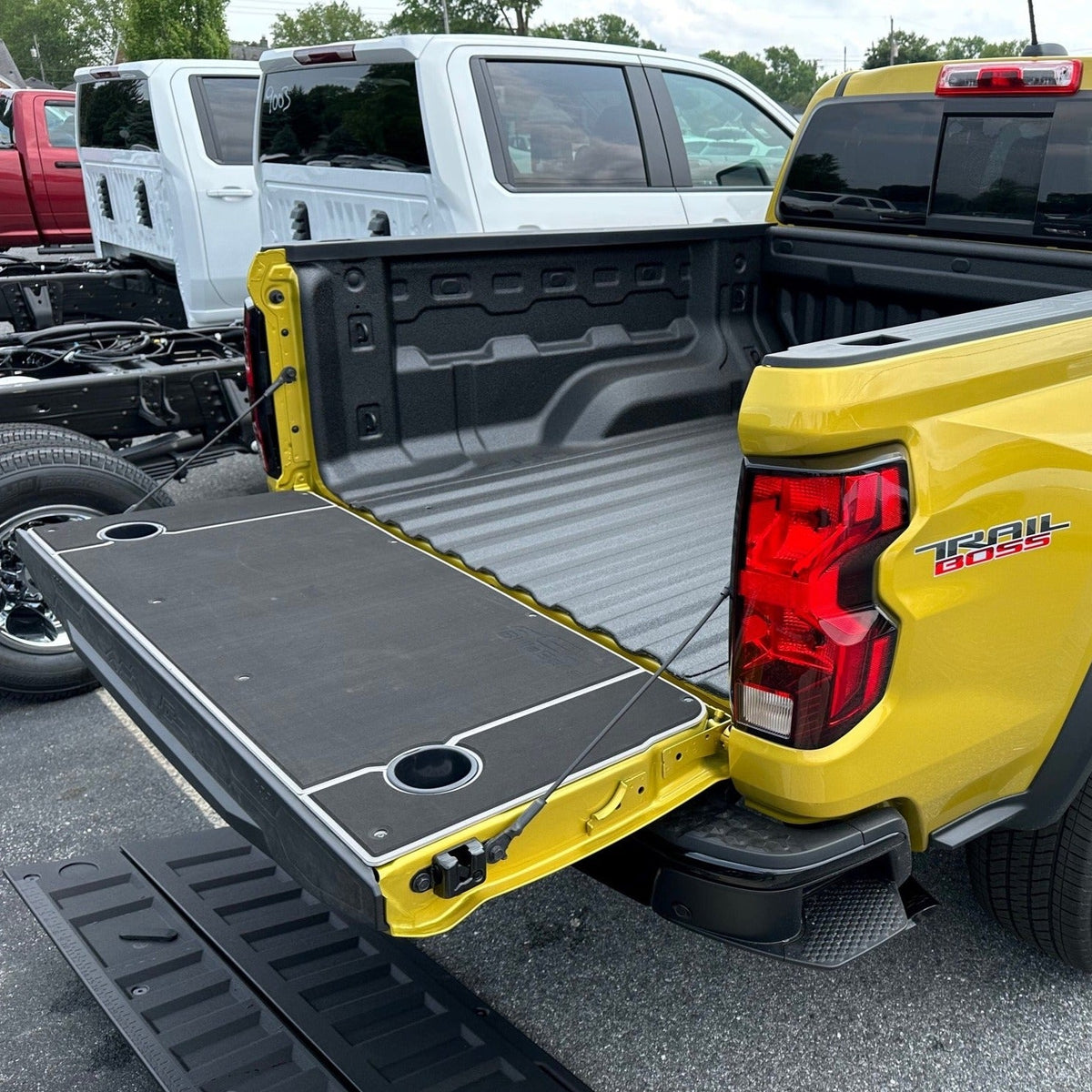 Colorado/Canyon Tailgate Cover (2023+) | BillieBars